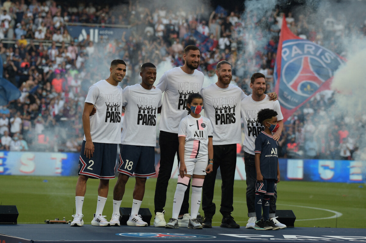 Photo : Presentation de Lionel Leo Messi ( 30 - PSG ) - Gianluigi ...