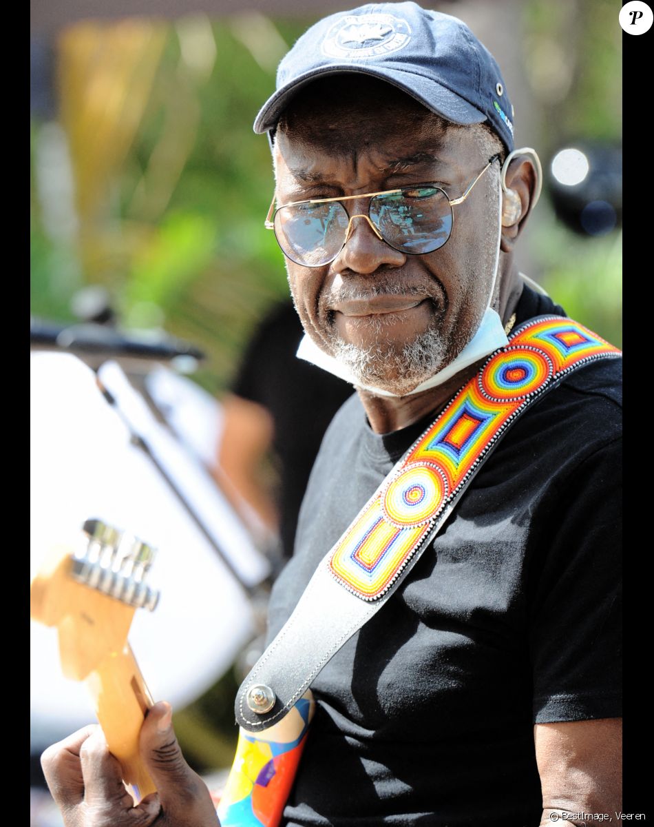 Obsèques de Jacob Desvarieux (Kassav') : 600 personnes et des ...