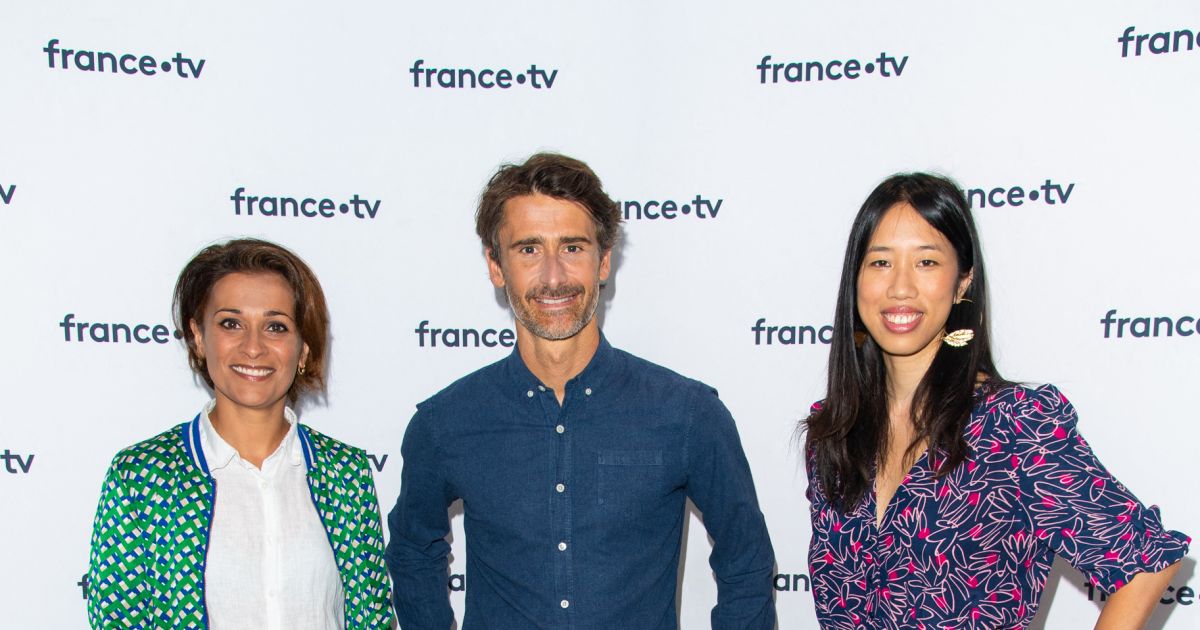 Myriam Bounafaa, Julien Pain, Linh-Lan Dao lors du photocall dans le ...