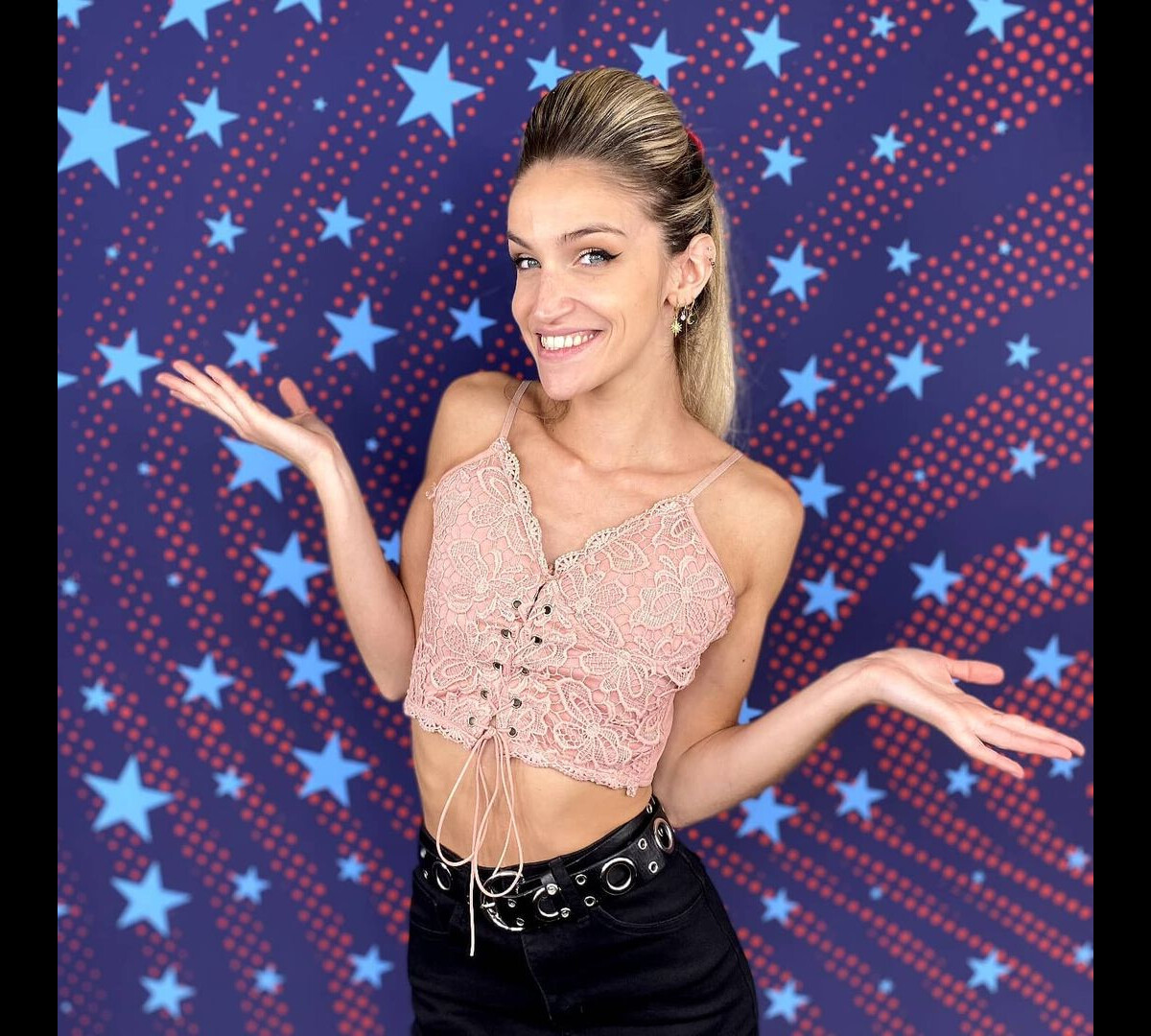 Photo : Léa Kyle dans "Incroyable talent 2021" - Purepeople