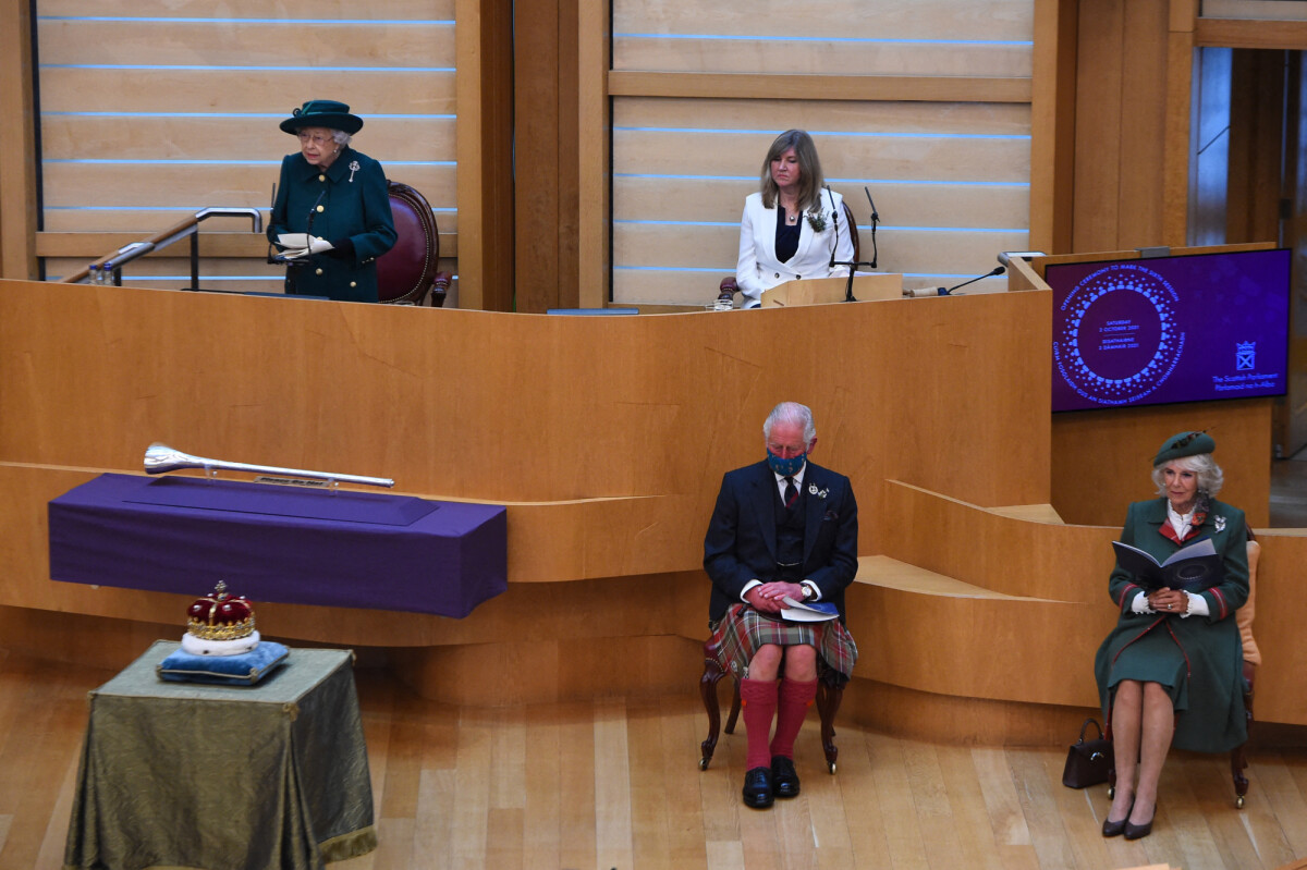 Photo : La reine Elizabeth II d'Angleterre ouvre la sixème session du ...