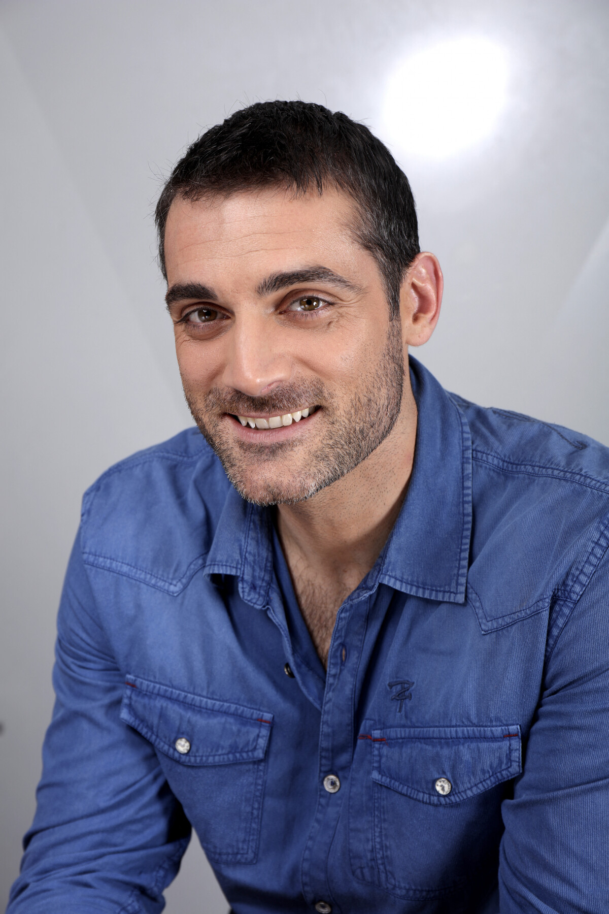 Photo : Portrait de Gil Alma 2016 - Purepeople