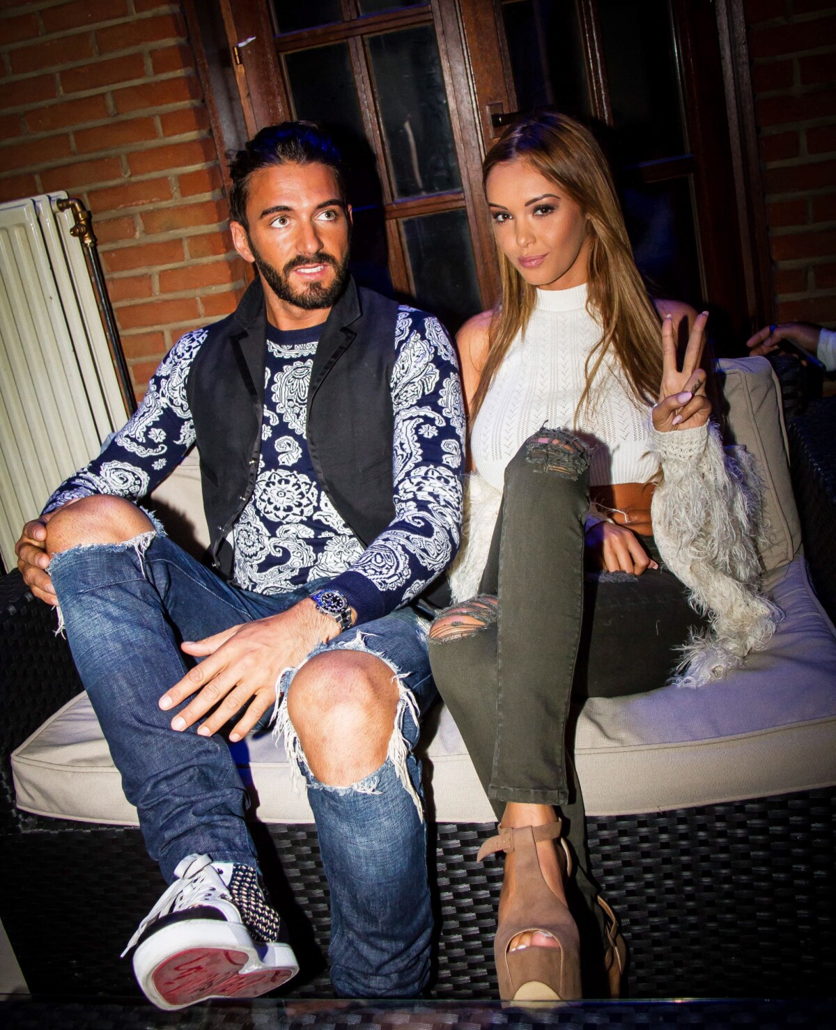 Photo : Exclusif - Nabilla et Thomas au MGM Café à Bruxelles. Septembre ...