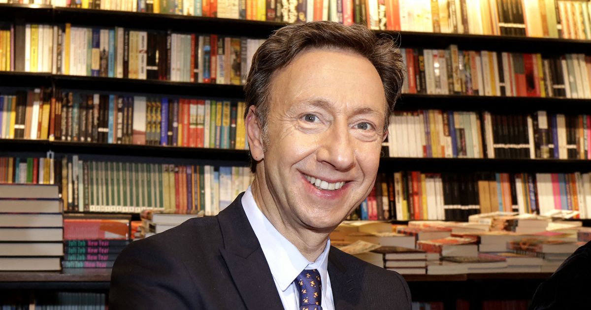 Stéphane Bern - Dédicace de S.Bern et S.A.R. La Grande- Duchesse M.T ...