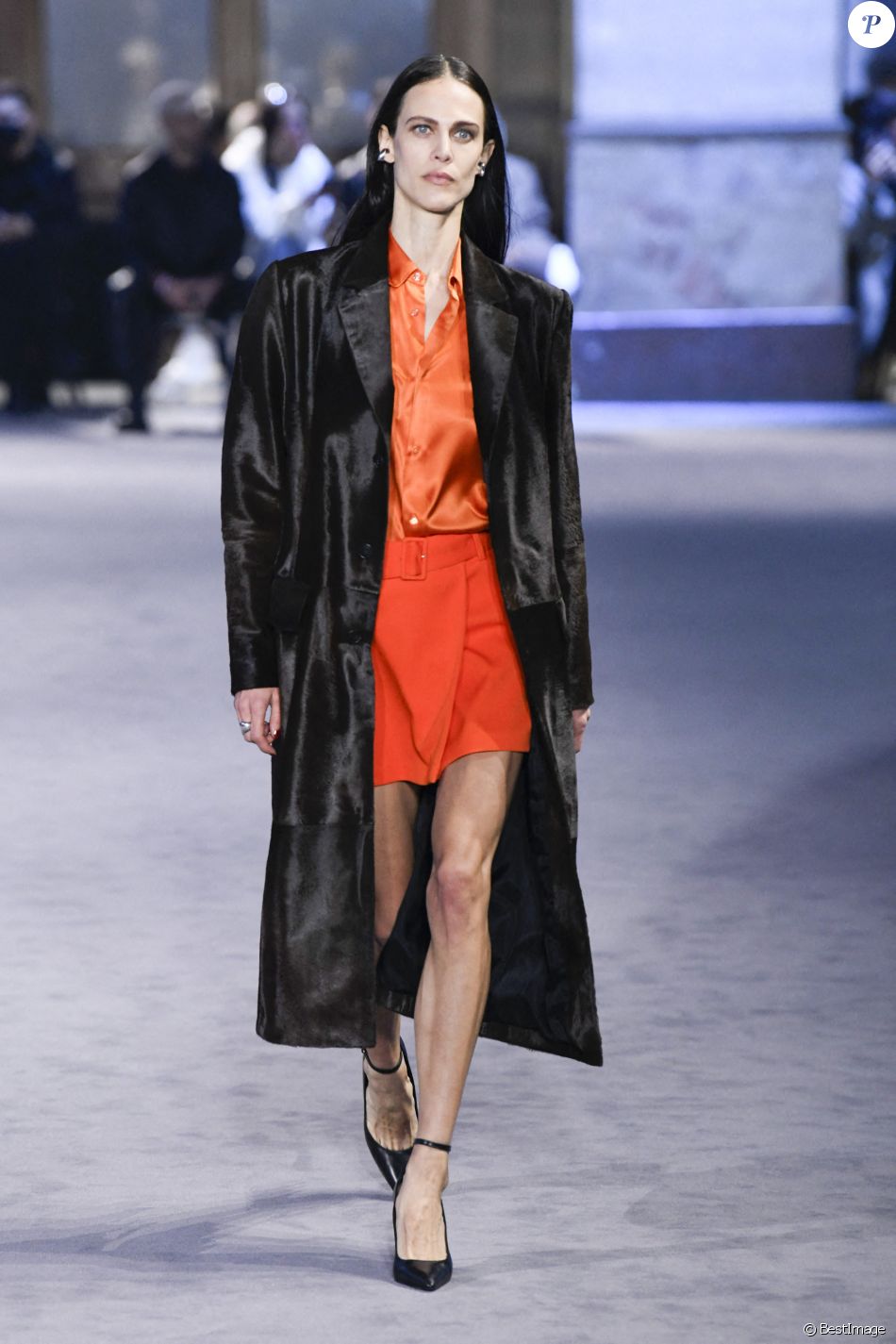 Aymeline Valade - Défilé de mode prêt-à-porter automne-hiver 2022/2023 ...