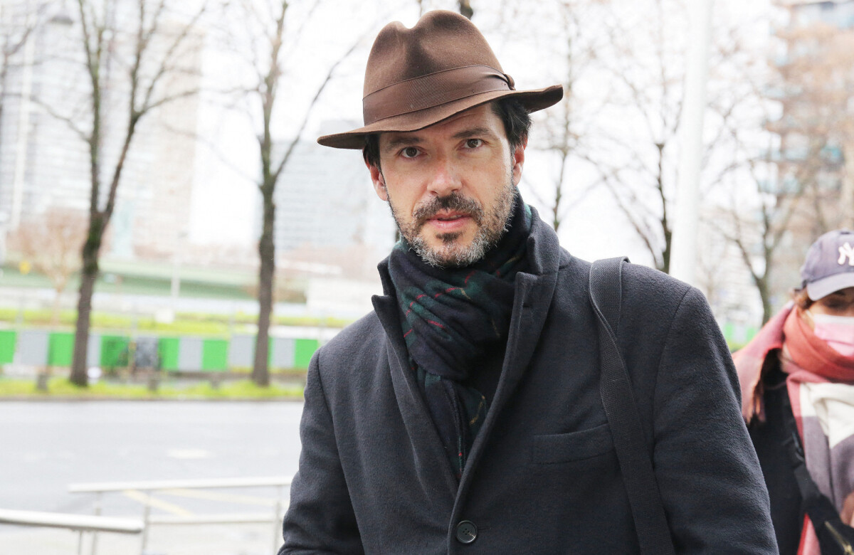 Photo : Exclusif - Melvil Poupaud arrive aux studios de Radio France à ...