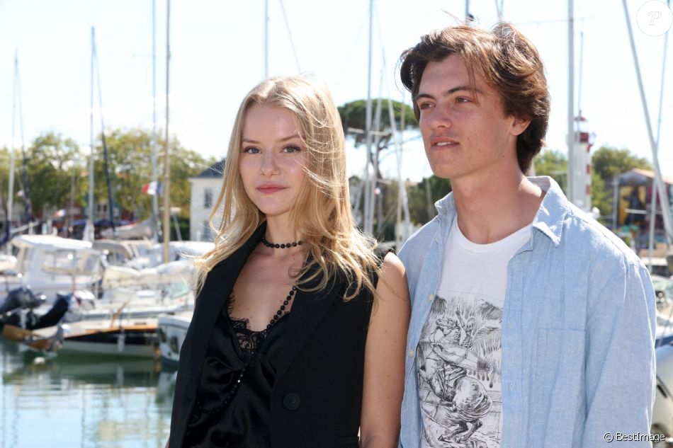 Romane Jolly et Axel Naroditzky - Photocall lors du Festival de la ...
