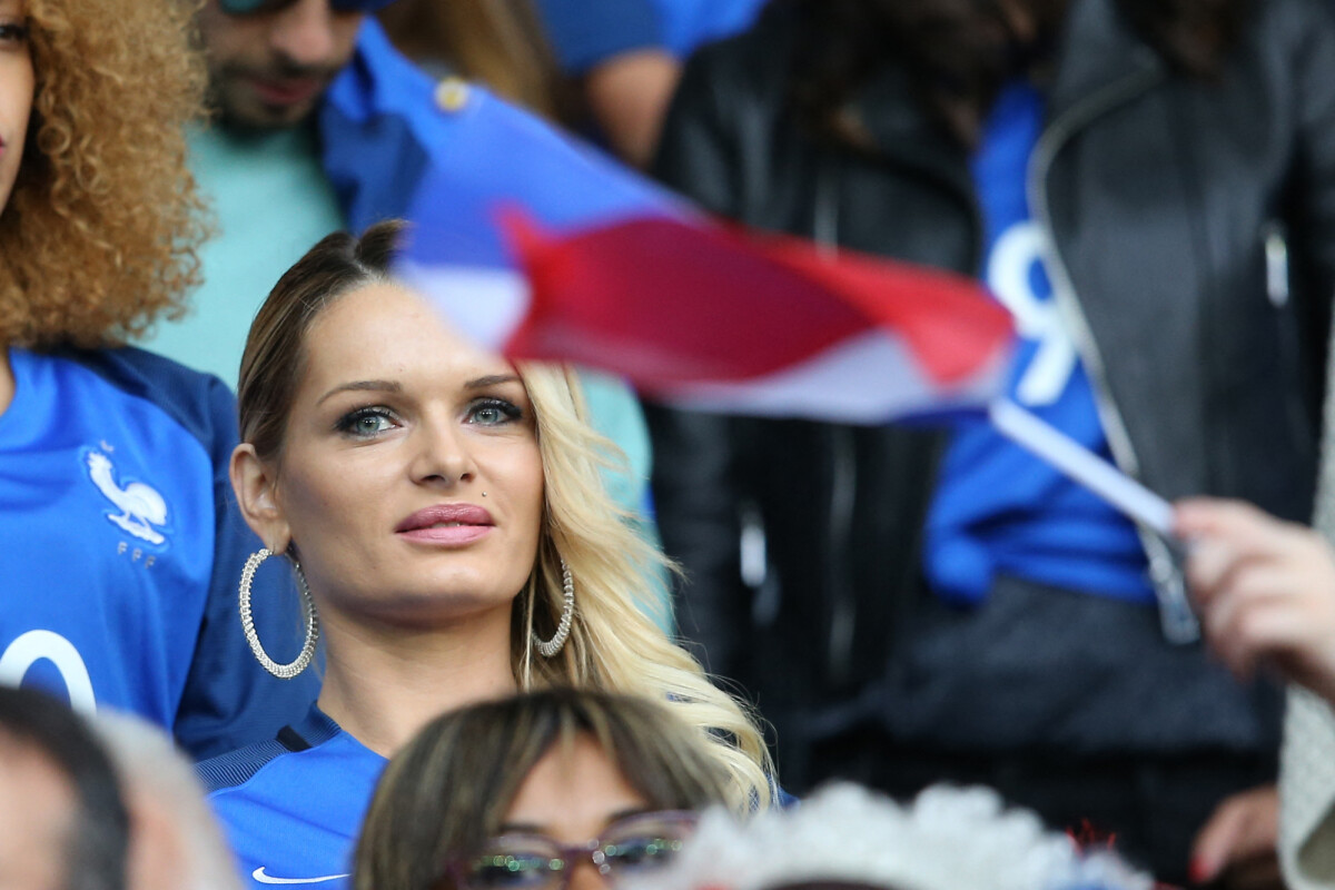 Photo : Ludivine Payet ( la femme de Dimitri Payet) au match de l'UEFA ...