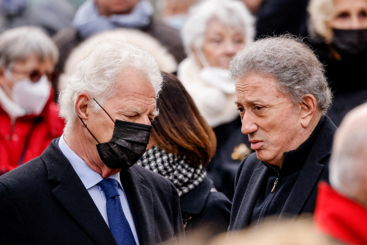 Photo : Robert Namias, Michel Drucker - Obsèques de Jean-Pierre Pernaut ...
