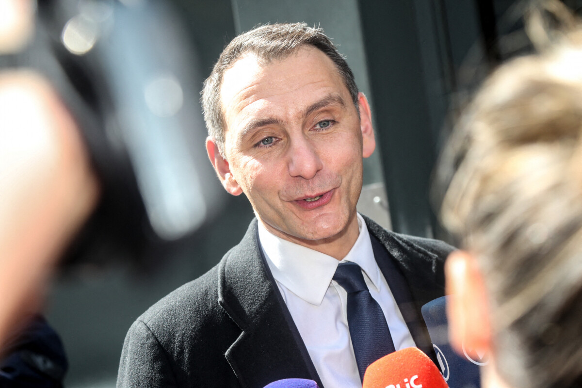 Photo : Laurent Jacobelli à Paris le 11 avril 2022 - Purepeople