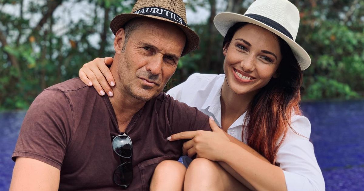 Delphine Wespiser et son compagnon Roger. Instagram. - Purepeople