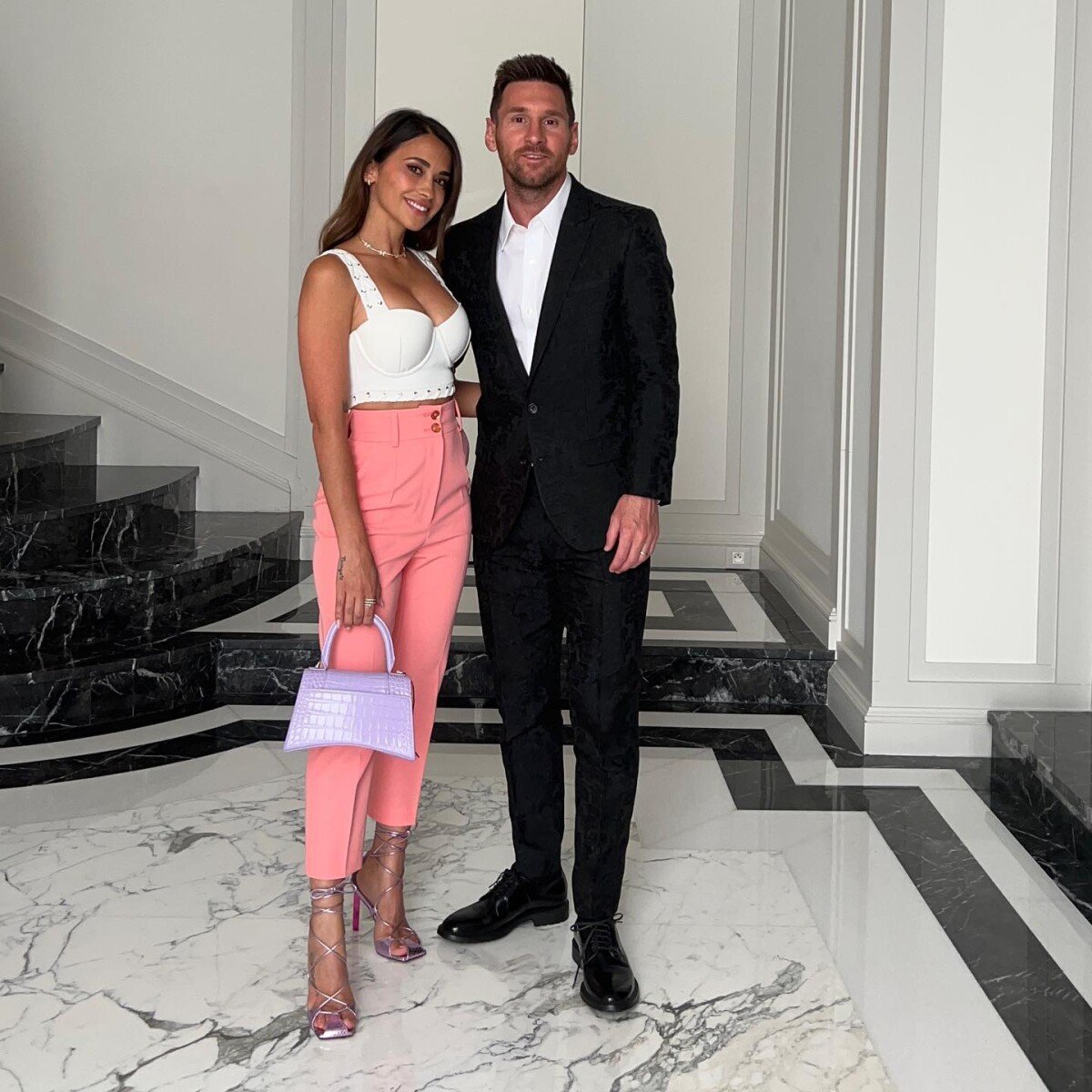 Photo : Lionel Messi et sa femme Antonela Roccuzzo. - Purepeople Photo : Lionel Messi et sa femme Antonela Roccuzzo. - Purepeople