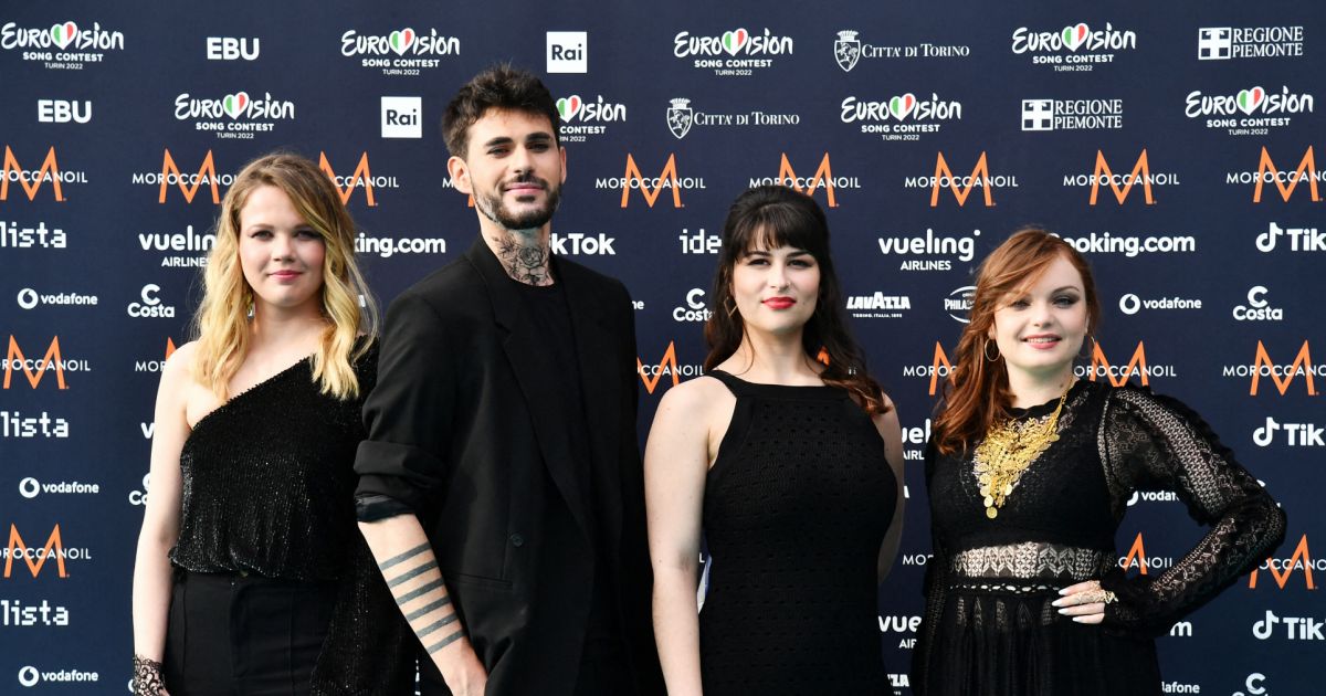 Alvan & Ahez au photocall de l'Eurovision 2022 à Turin, le 8 mai 2022 ...
