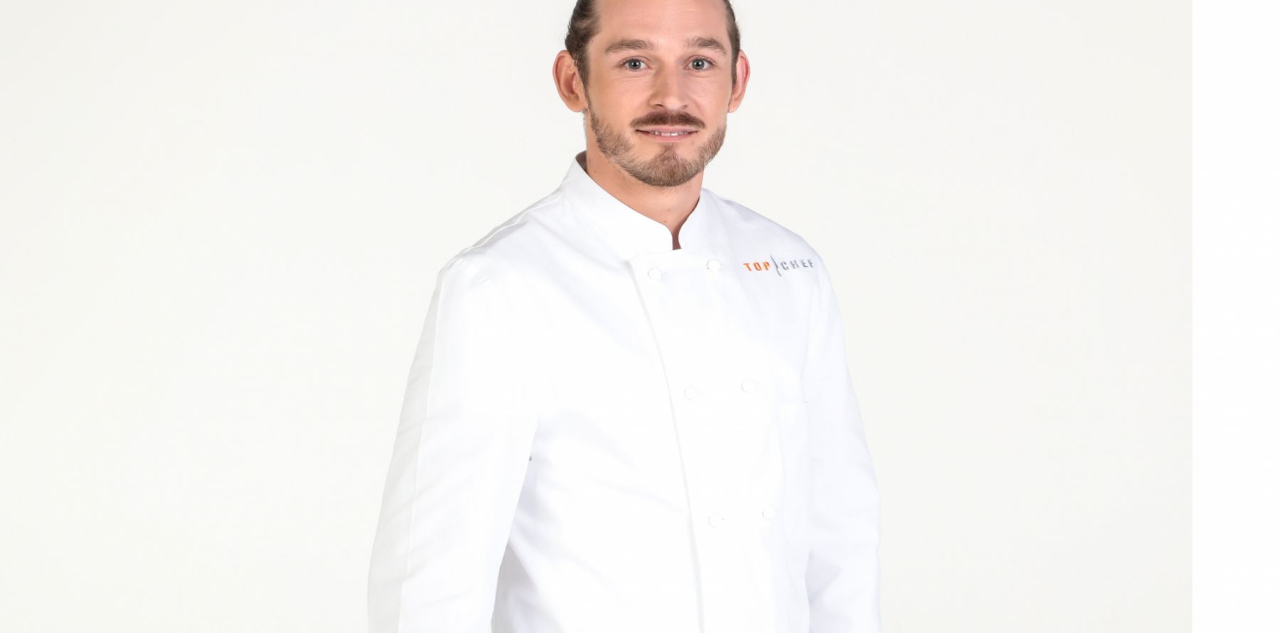 Thomas Chisholm (Top Chef) poignardé : le suspect de 19 ans appelé à se ...