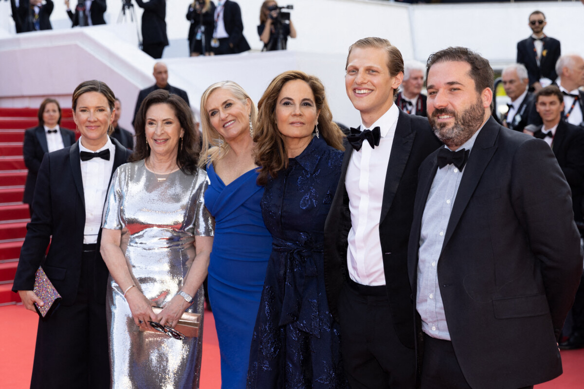 Photo : Amy Entelis, Peter Elkind - Montée des marches du film ...