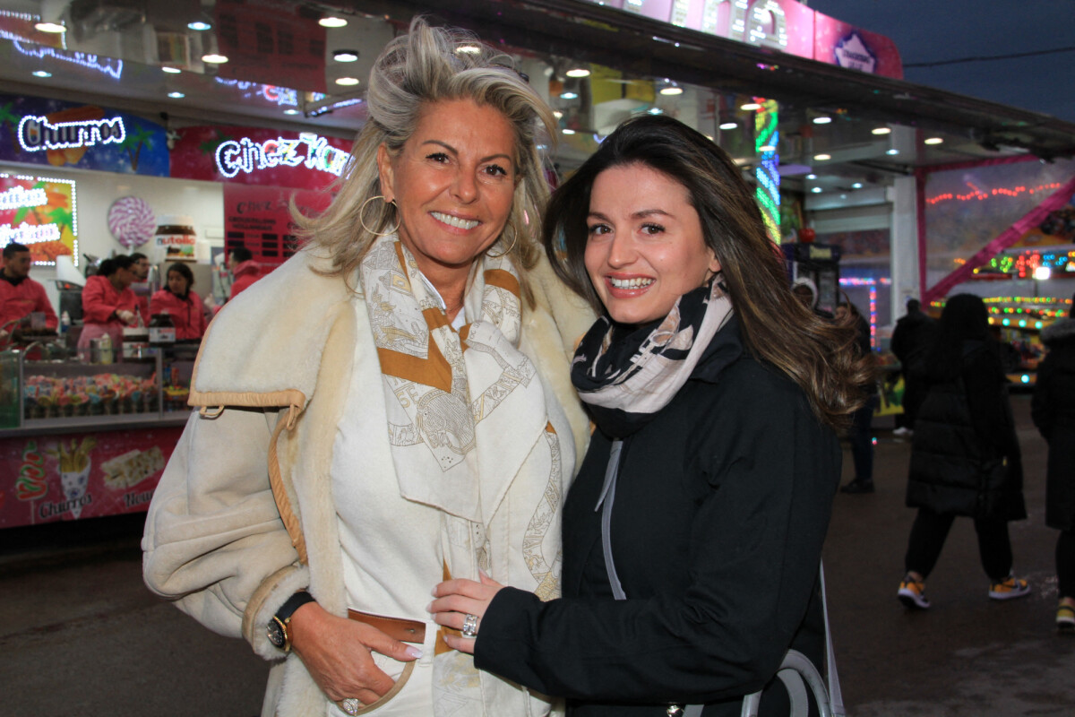 Photo : Exclusif - Caroline Margeridon avec sa fille Victoire au ...
