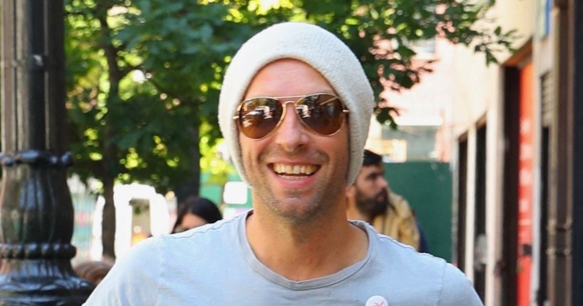 Chris Martin arrive au studio d'enregistrement à New York, le 10 juin ...