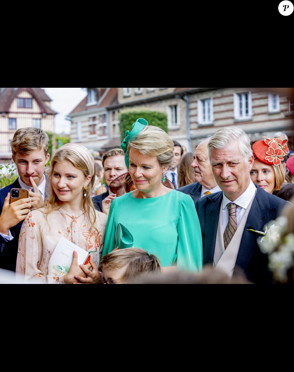 Mathilde de Belgique coquette en robe verte : mariage grandiose en ...