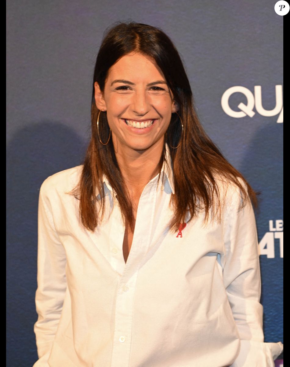 Sofia Essaïdi en combinaison décolletée avec Camille Lou et Julie de ...