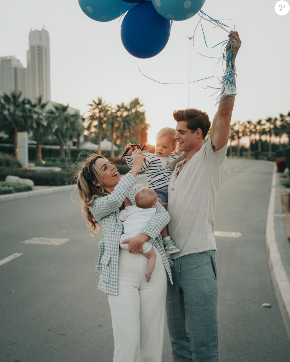 Hillary Vanderosieren et Giovanni avec leurs fils Milo et Matteo ...