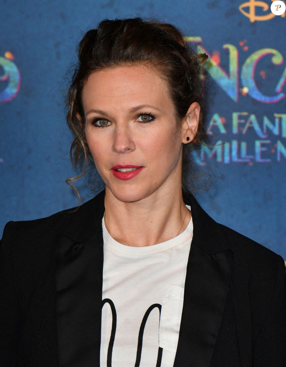 Lorie Pester - Avant-première du film Encanto de Disney au Grand Rex à ...