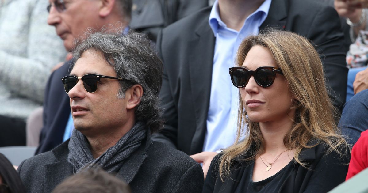 Laura Smet et son compagnon Raphaël dans les tribunes de la finale ...