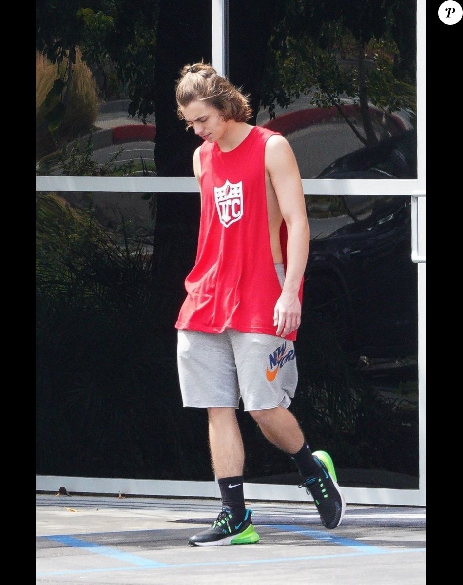 Britney Spears : Son fils Jayden (16 ans), cheveux longs et looké, a ...