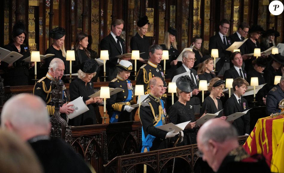 Cérémonie funèbre en la Chapelle Saint-Georges pour les funérailles d ...