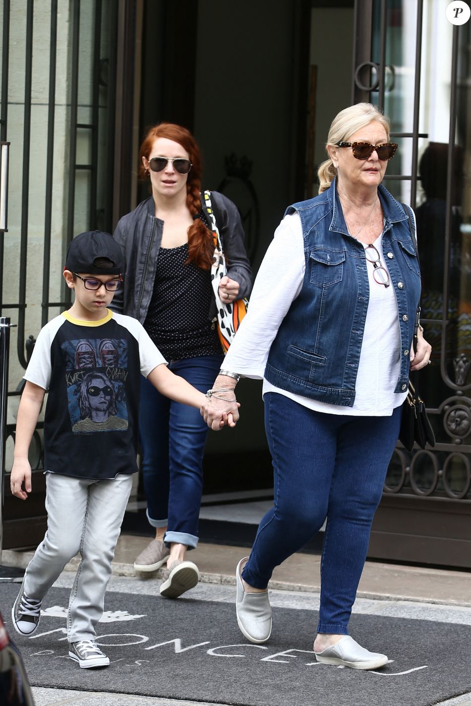 Eddy et Nelson, les jumeaux de Céline Dion à la sortie de l'hôtel Royal ...