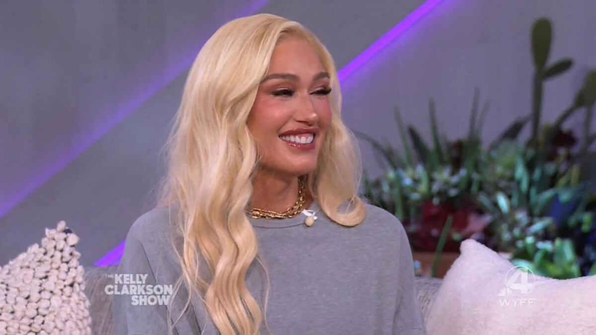Photo : Gwen Stefani sur le plateau de l'émission "The Kelly Clarkson ...