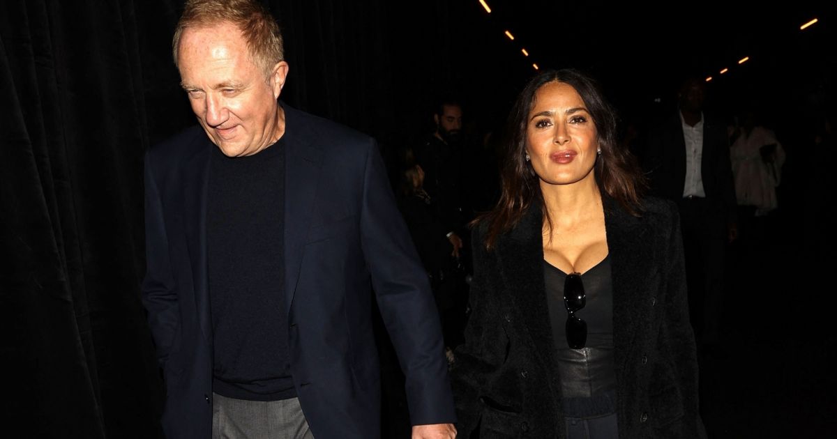 Selma Hayek et son mari François-Henri Pinault quittent le défilé ...