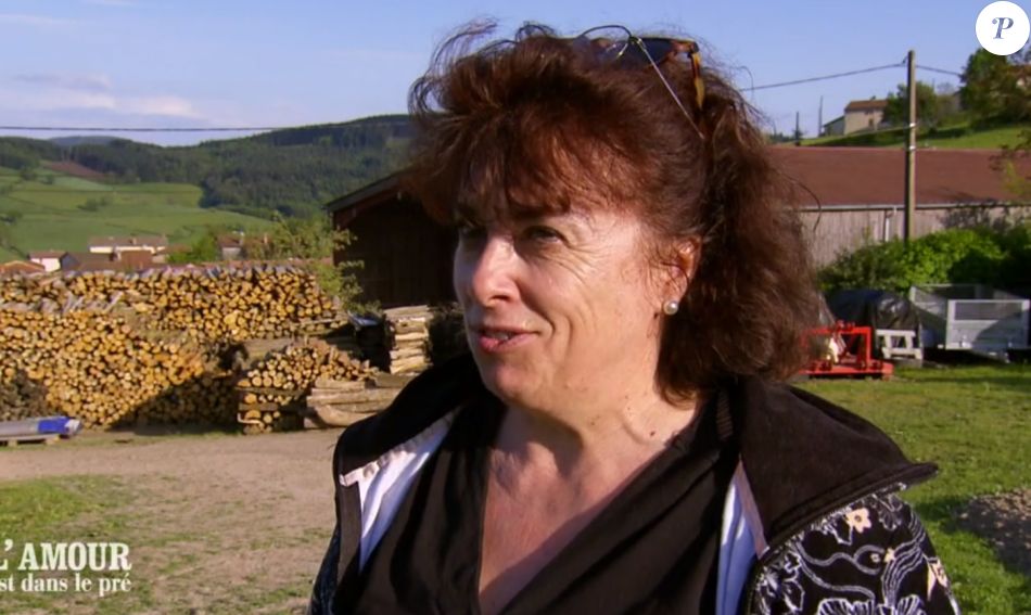 Jean (L'amour est dans le pré) à la ferme avec ses deux prétendantes ...