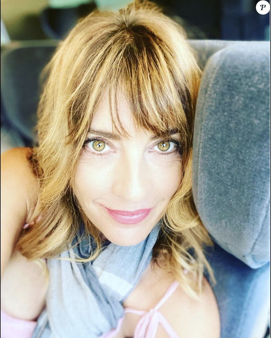 Eve Angeli sur Instagram. - Purepeople