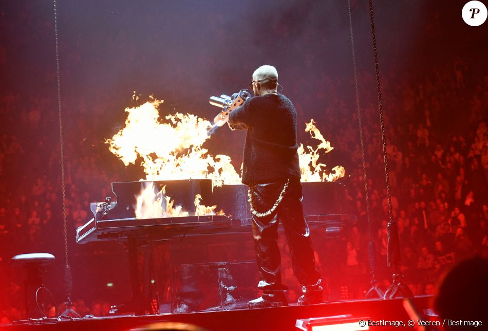 Exclusif - Sofiane Pamart enflamme son piano - Concert de Sofiane Pamart et ses invités à l ...