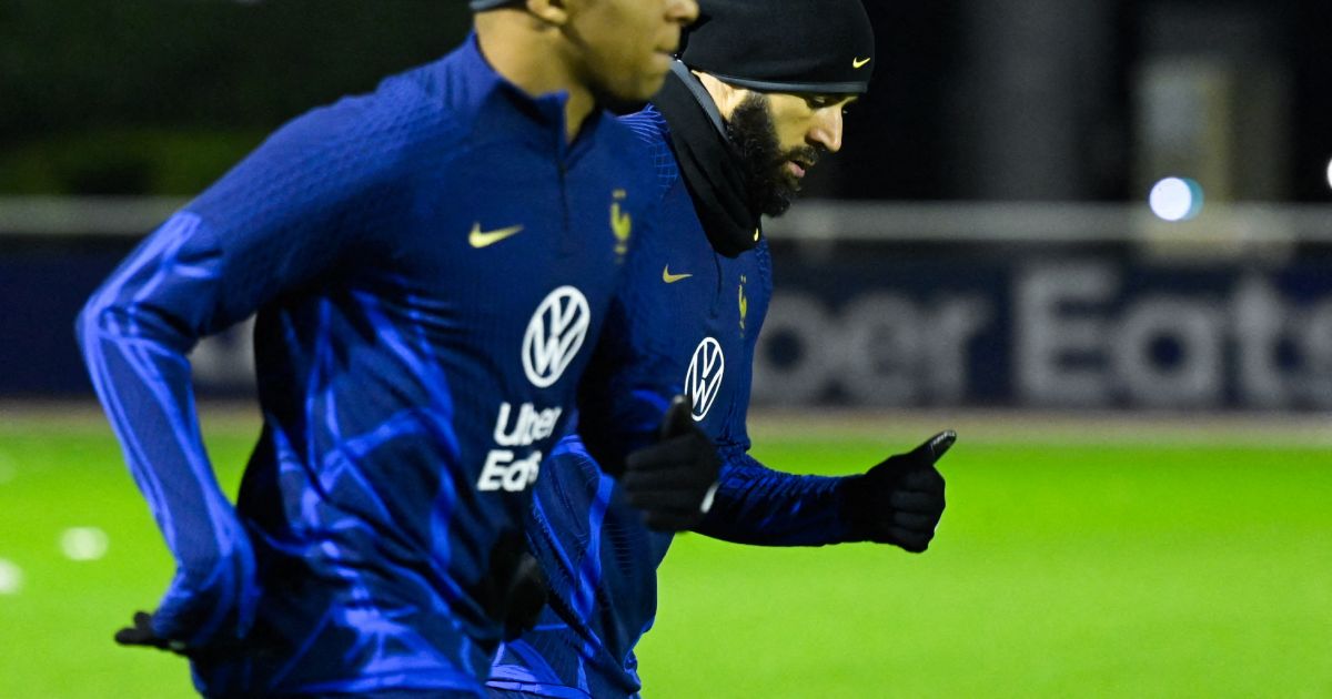 Karim Benzema et Kylian Mbappé lors de l'entraînementde l'équipe de ...