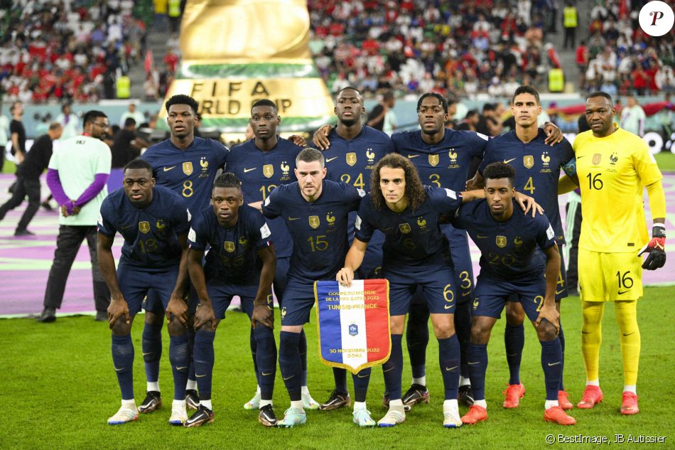 Photo de l equipe de France - Match de football France / Tunisie (0 - 1 ...