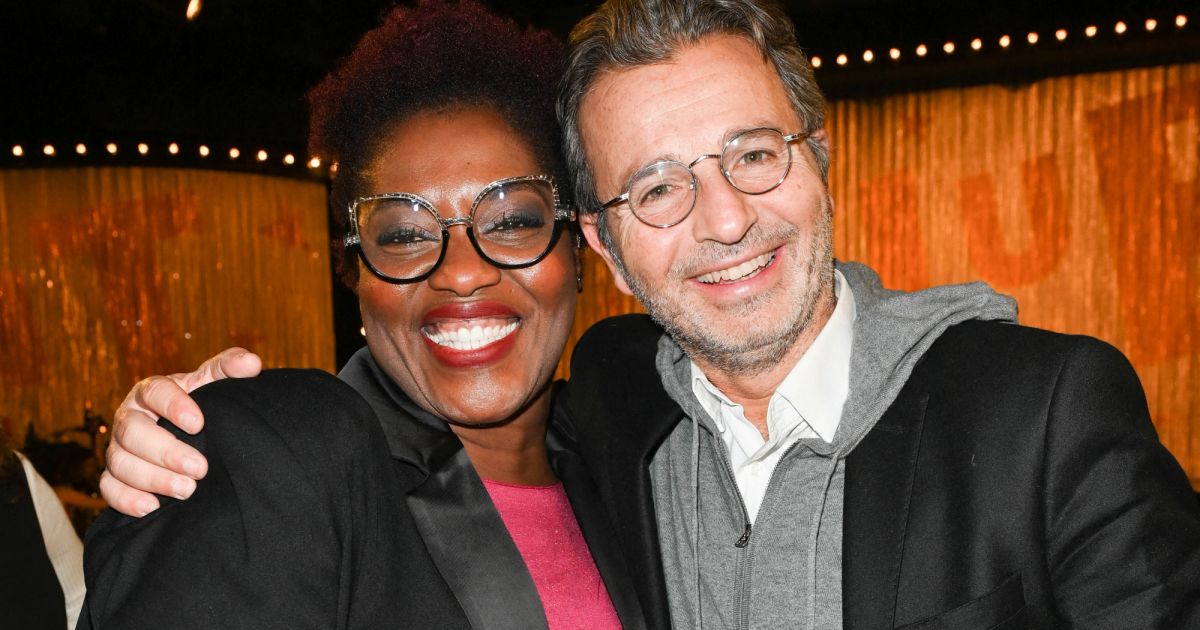 Exclusif - Claudia Tagbo, Laurent Bentata (directeur du théâtre Mogador ...
