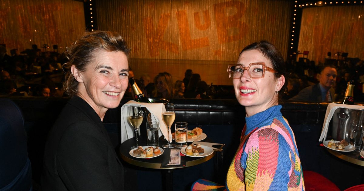 Exclusif - Anne Consigny, Marie-Agnès Gillot - People au spectacle ...