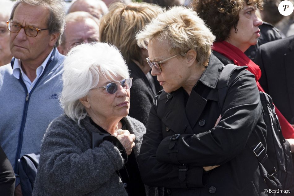 Muriel Robin et Catherine Lara - Obsèques de Maurane en l'église Notre ...