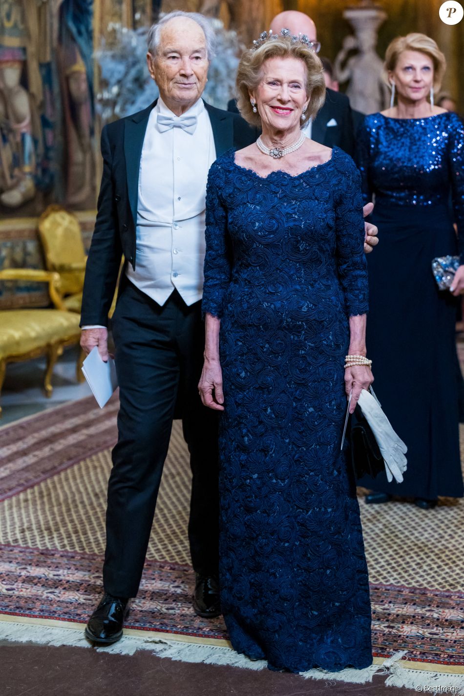 Madeleine Bernadotte et Bernhard Mach - La famille royale de suède au dîner lors de la cérémonie ...