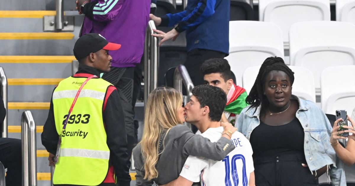 Dylan Deschamps et sa compagne Mathilde Cappelaere - People et joueurs ...