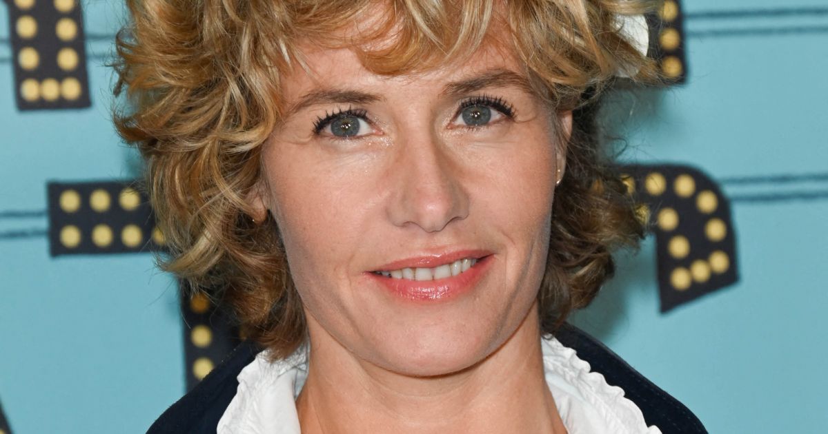 Cécile De France - Avant-première du film The French Dispatch au cinéma ...