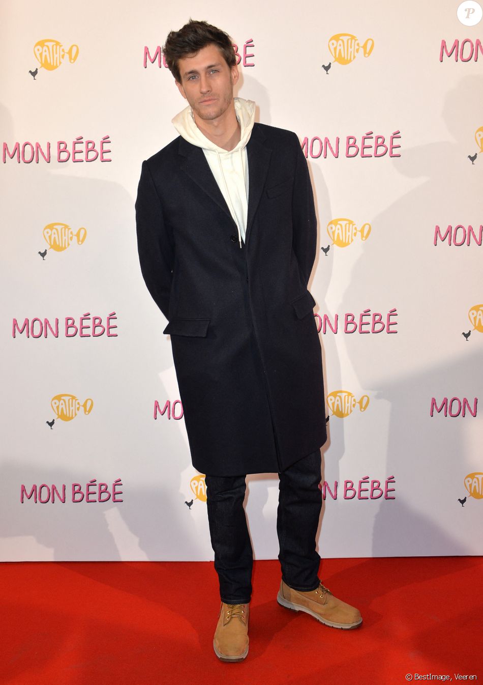 Jean-Baptiste Maunier à l'avant-première du film Mon Bébé au cinéma ...