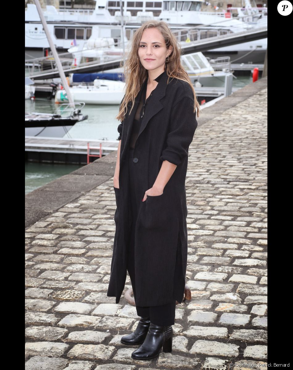 Jean-Baptiste Maunier : Sa discrète compagne, soeur d'une actrice, lui ...