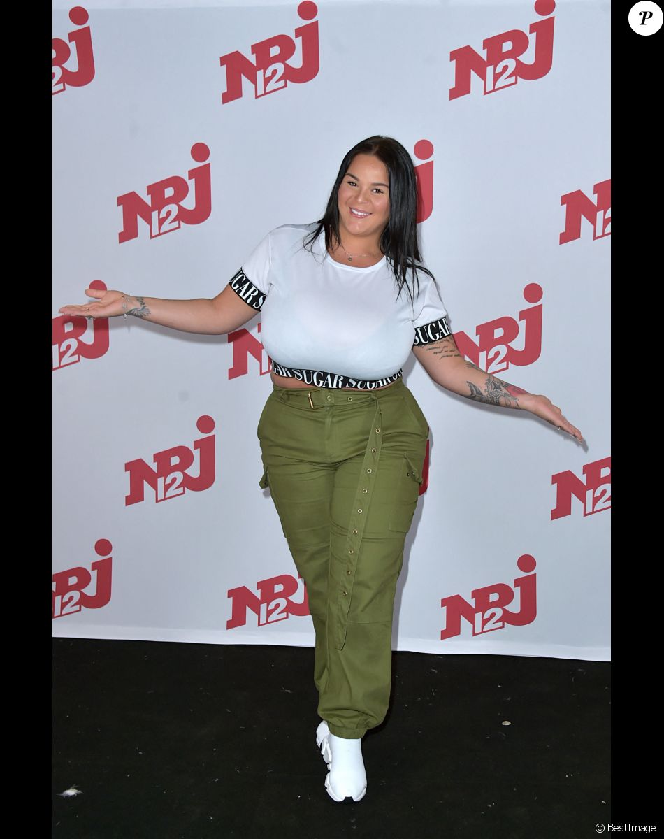 "J'ai bien perdu" : Sarah Fraisou dévoile son ventre plat, photos de ...