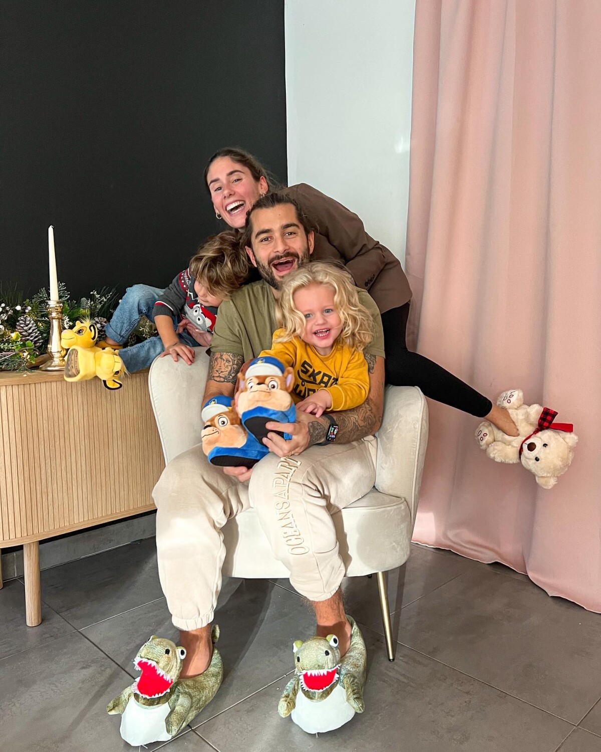 Photo : Jesta Hillmann et Benoît Assadi avec leurs enfants Juliann et ...