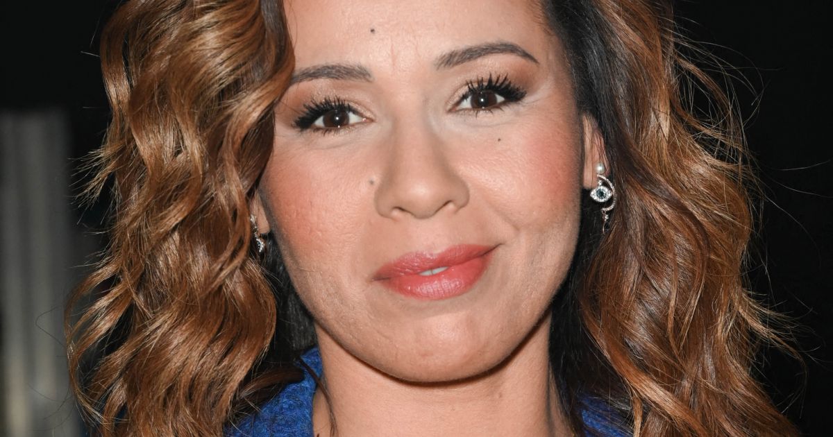 Exclusif - Chimène Badi - Backstage - Enregistrement de l'émission Les ...