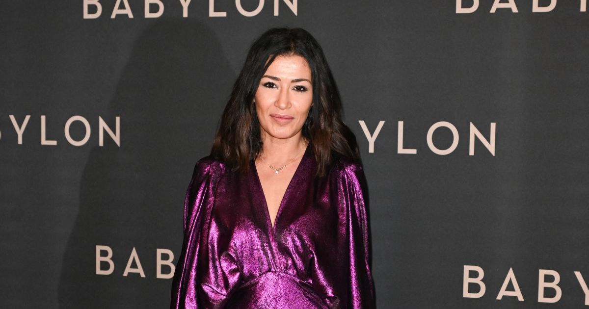 Karima Charni à la première du film Babylon au cinéma Le Grand Rex à ...