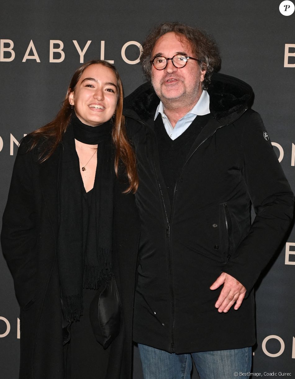 Grégoire Bonnet à la première du film Babylon au cinéma Le Grand Rex à ...