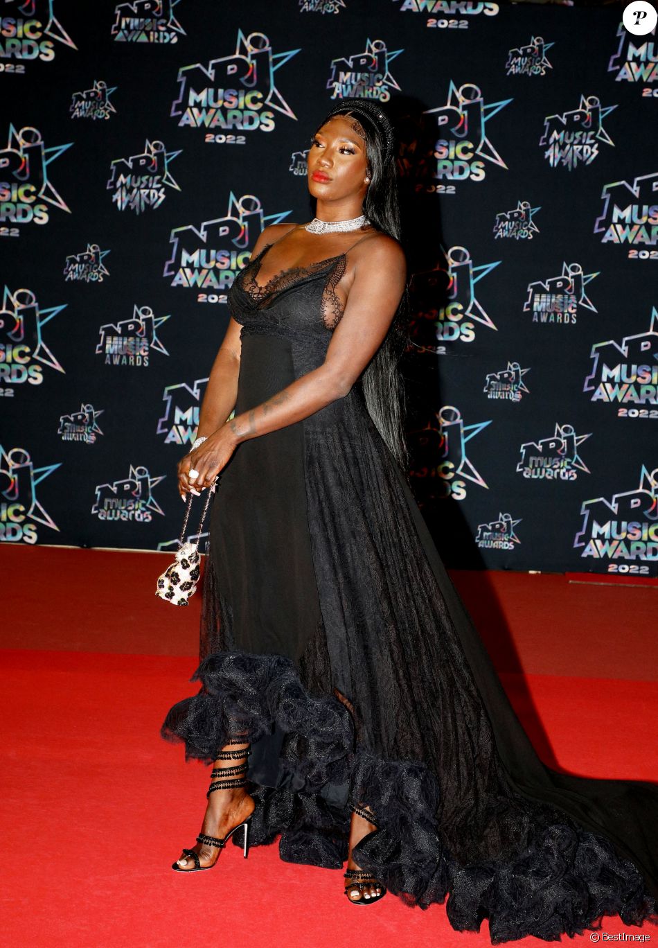 Aya Nakamura au photocall de la 24ème édition des NRJ Music Awards (NMA ...